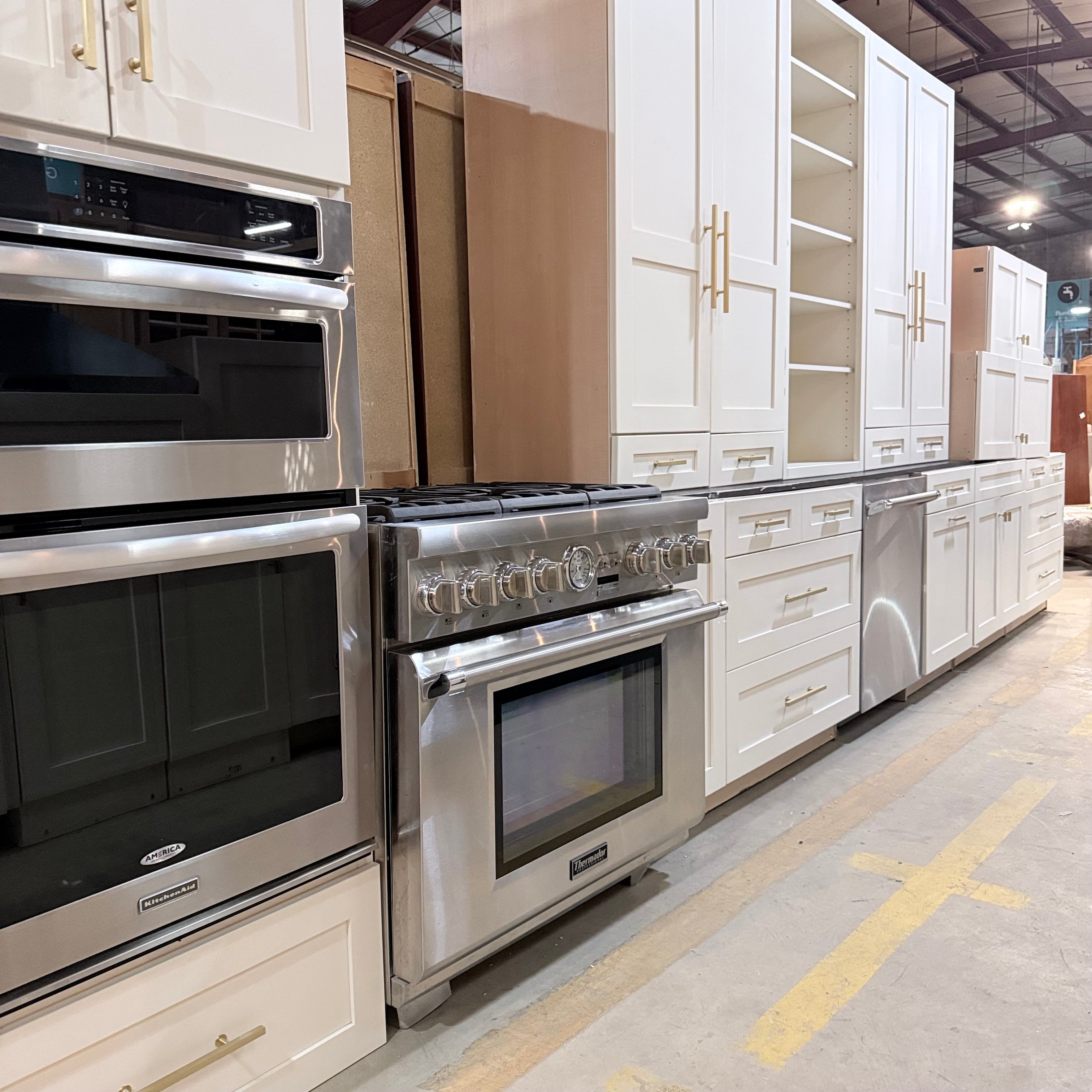 26 Piece Set of Cream & Navy Kitchen Cabinets w/ Thermador Gas Range ...